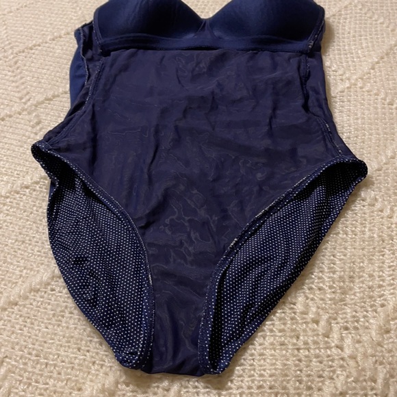 Nip Tuck Swim Nip Tuck Joanne Twist Front Design Tummy Control One Piece Swimsuit In Navy